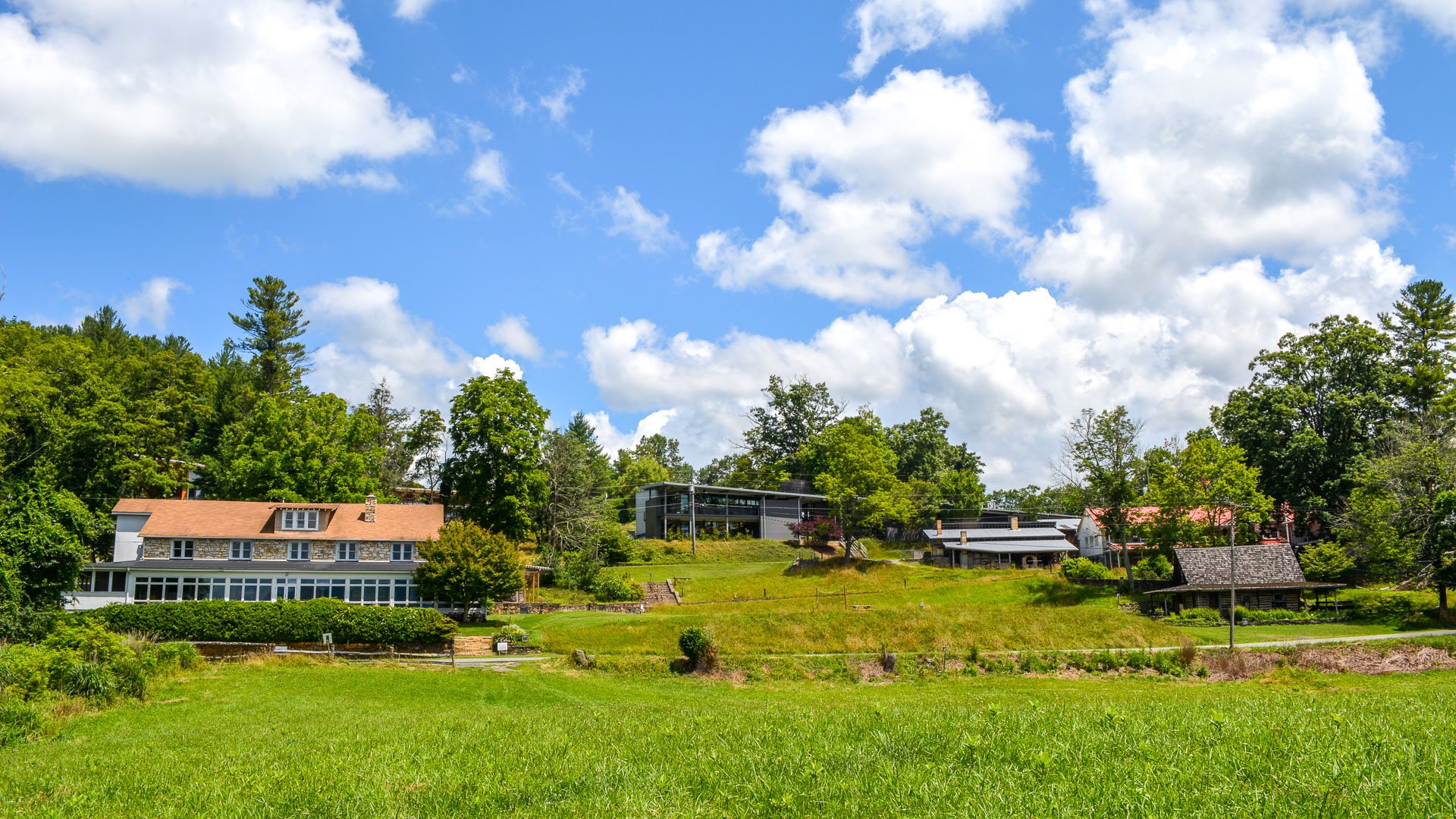 Gallery & Visitor Center Hours - Penland School of Craft